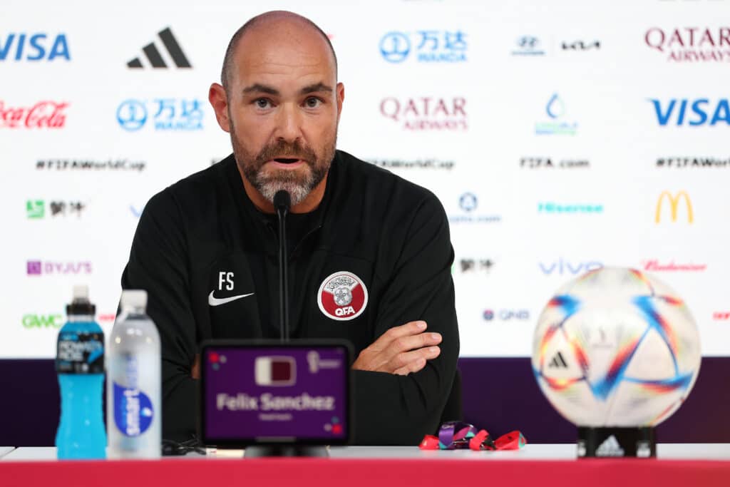 Félix Sánchez Bas (47) cerca de Ecuador tras dirigir a Qatar