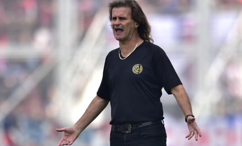 Insúa: "El fútbol argentino es mejor que la Premier League"