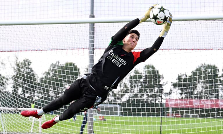 Alexei Rojas: quién es el arquero colombiano del Arsenal