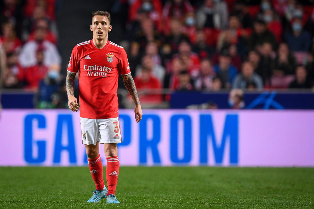 Alex Grimaldo não deve renovar com o Benfica e pode voltar à Espanha, aponta jornais - 365Scores ...