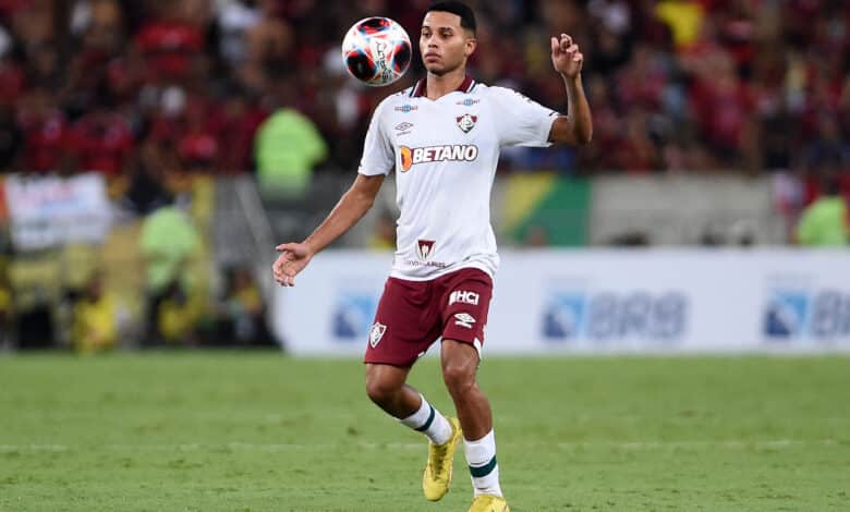 Fluminense: Alexsander evolui em tratamento e se aproxima de retorno ...