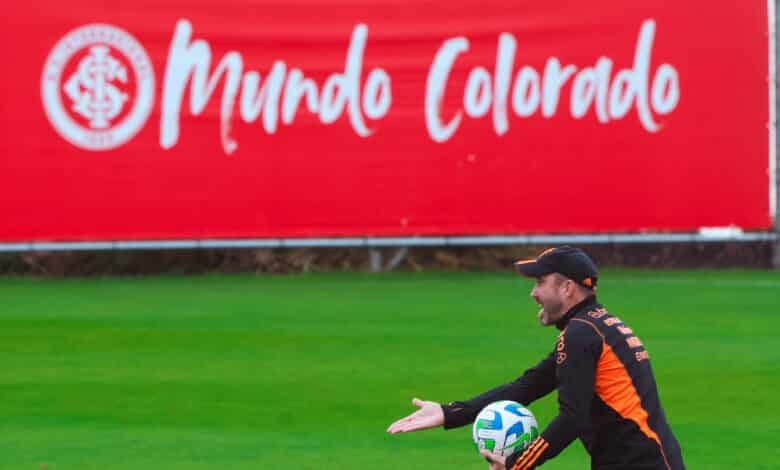 Inter encaminha venda de Johnny para o Real Bétis, diz jornalista ... Inter encaminha venda de Johnny para o Real Bétis, diz jornalista ...