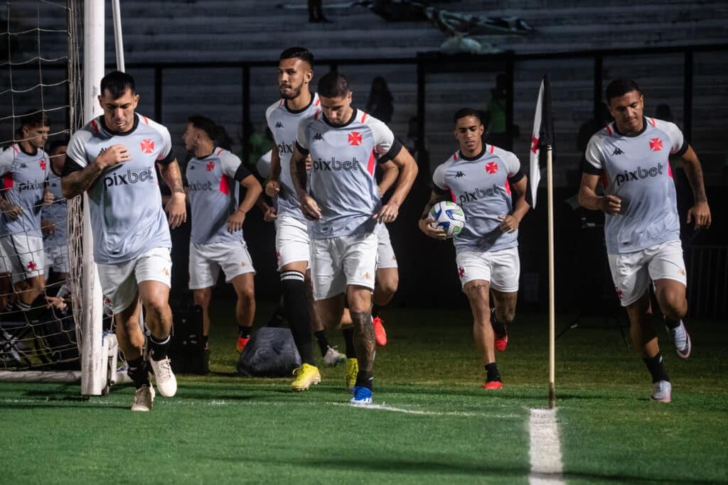 Vasco e Goiás se complicam na briga contra o rebaixamento, veja probabilidades do Brasileirão ...