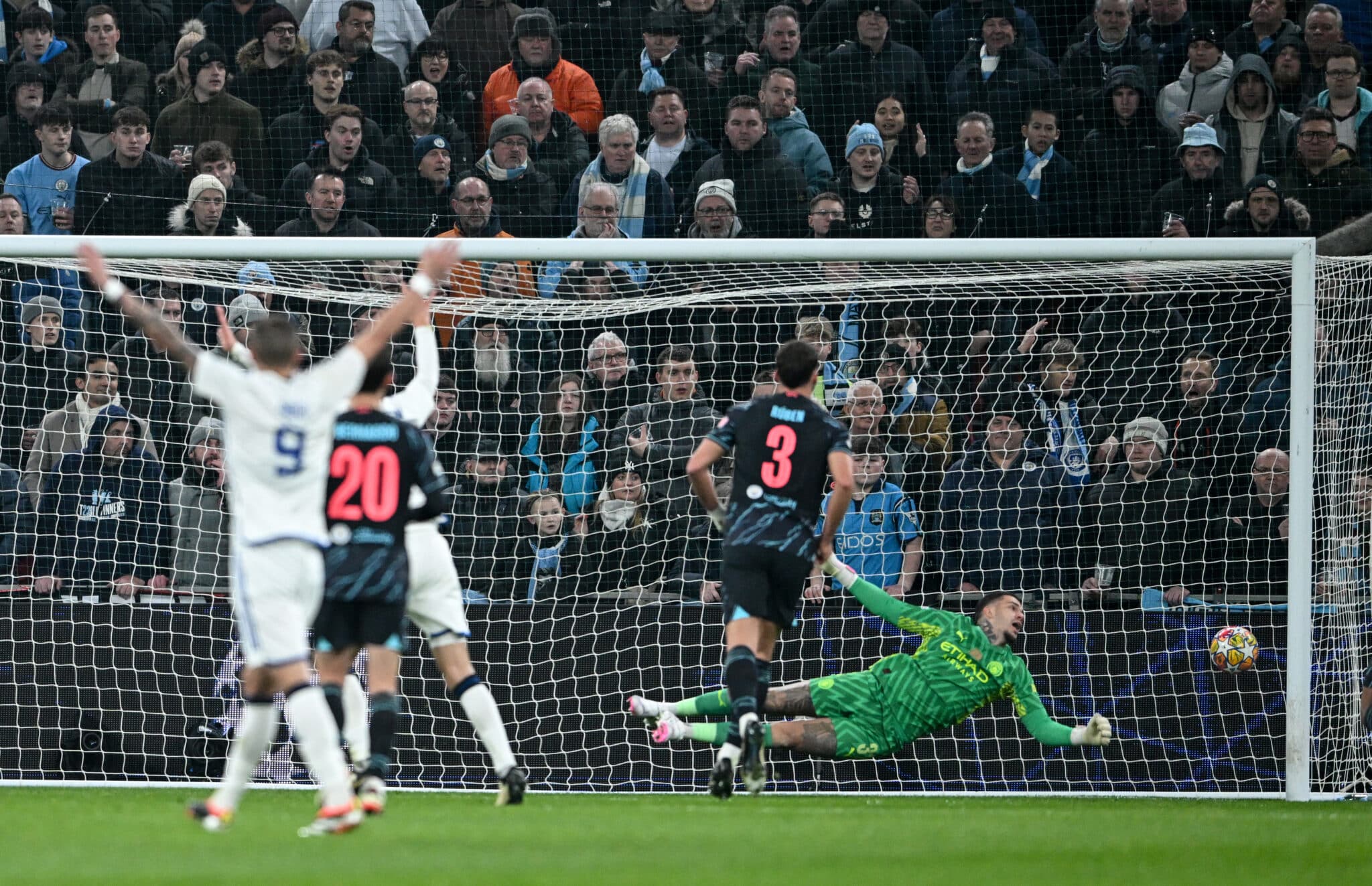 Ederson comete falha e gera repercussão nas redes sociais