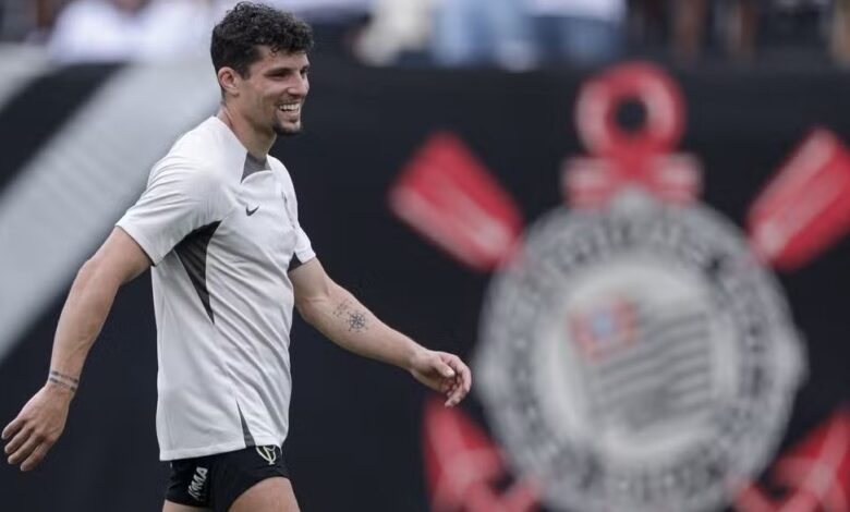 Rafael Ramos deverá trocar o Corinthians pelo Ceará