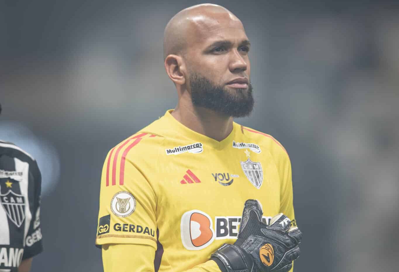 Éverson faz forte desabafo e revela que jogou no sacrifício contra o ...