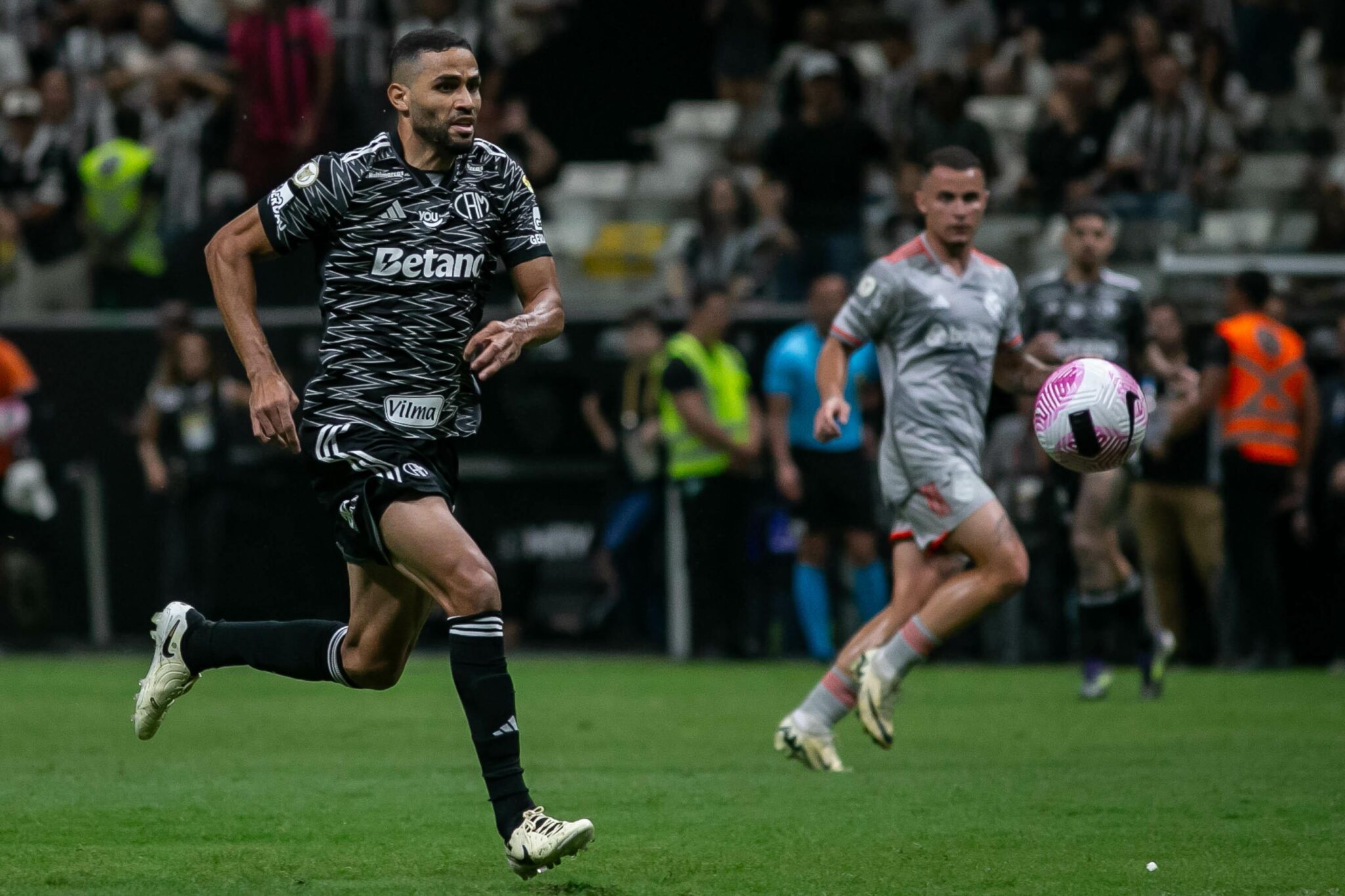 Athletico acerta contratação de Alan Kardec