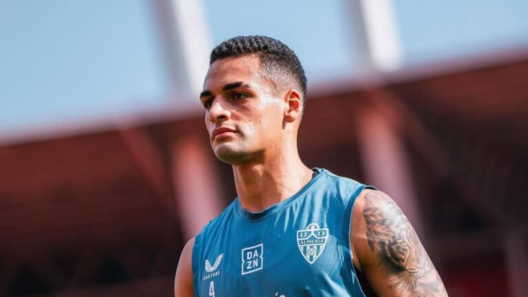 Exclusivo: Vasco tem interesse em Kaiky e prazo por Pirani